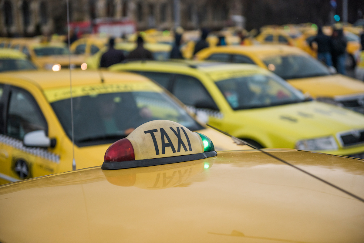 Romanian taxi drivers launch own petition, call for rule of law ... Romanian taxi drivers launch own petition, call for rule of law ...