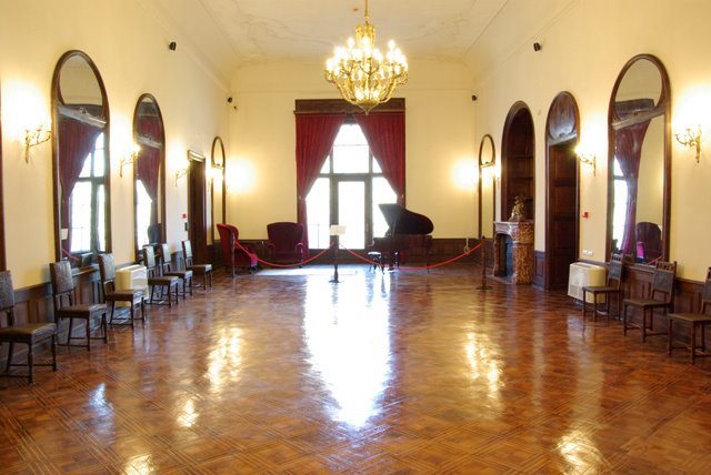 Discover Romania: The Károlyi Castle in Carei | Romania Insider