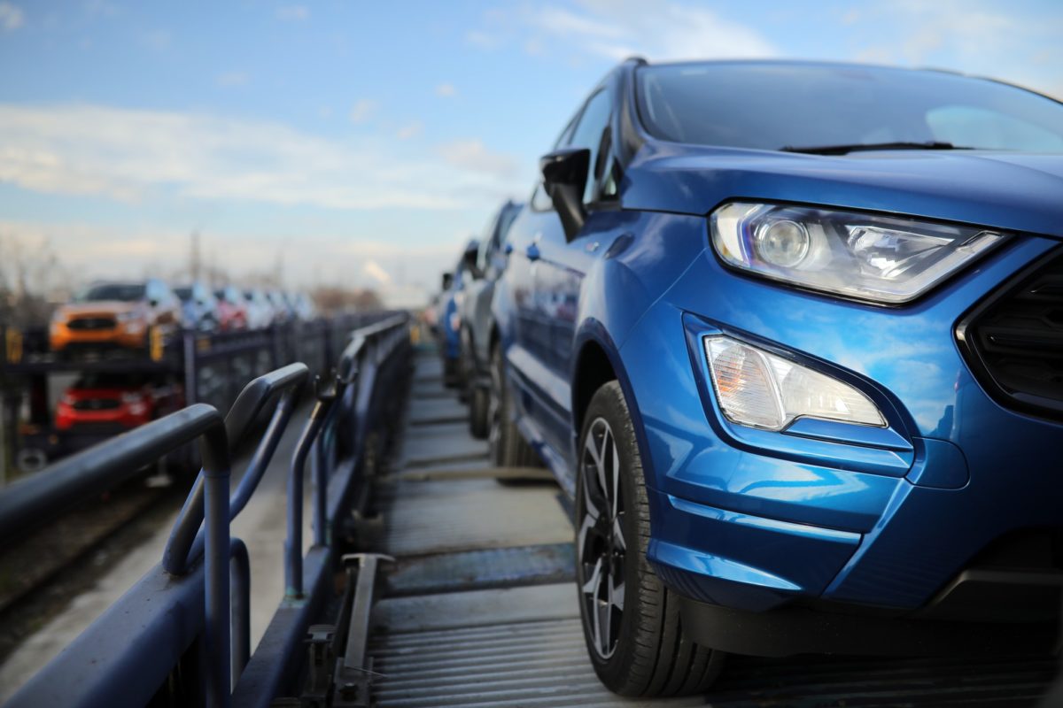 Ford sends first two trains with SUVs made in Romania to clients in ...