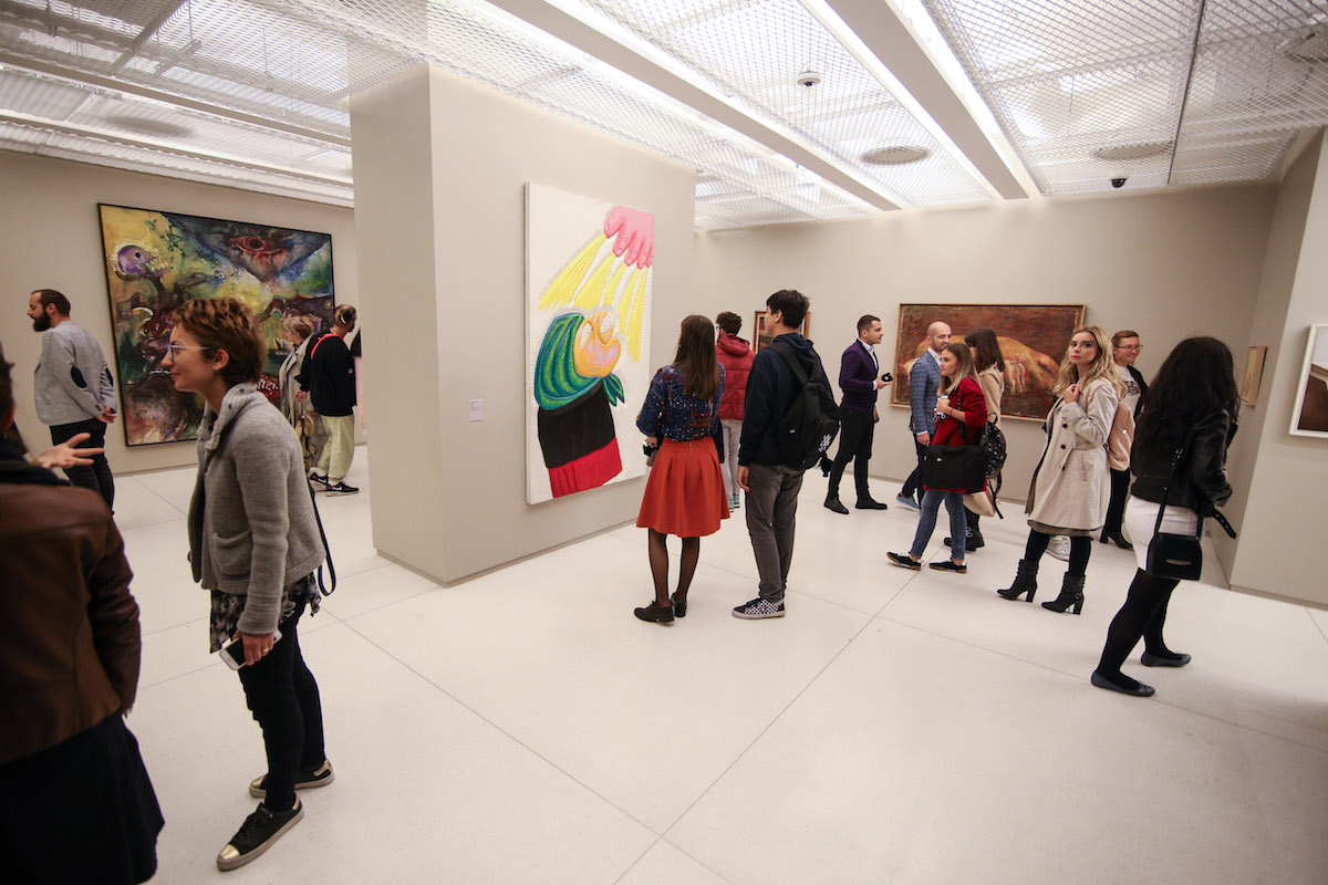 Opening of new art museum in Bucharest draws large audience | Romania ...