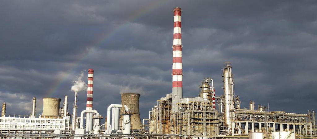 Lukoil to invest USD 101 mln in Romanian refinery by 2021 | Romania Insider