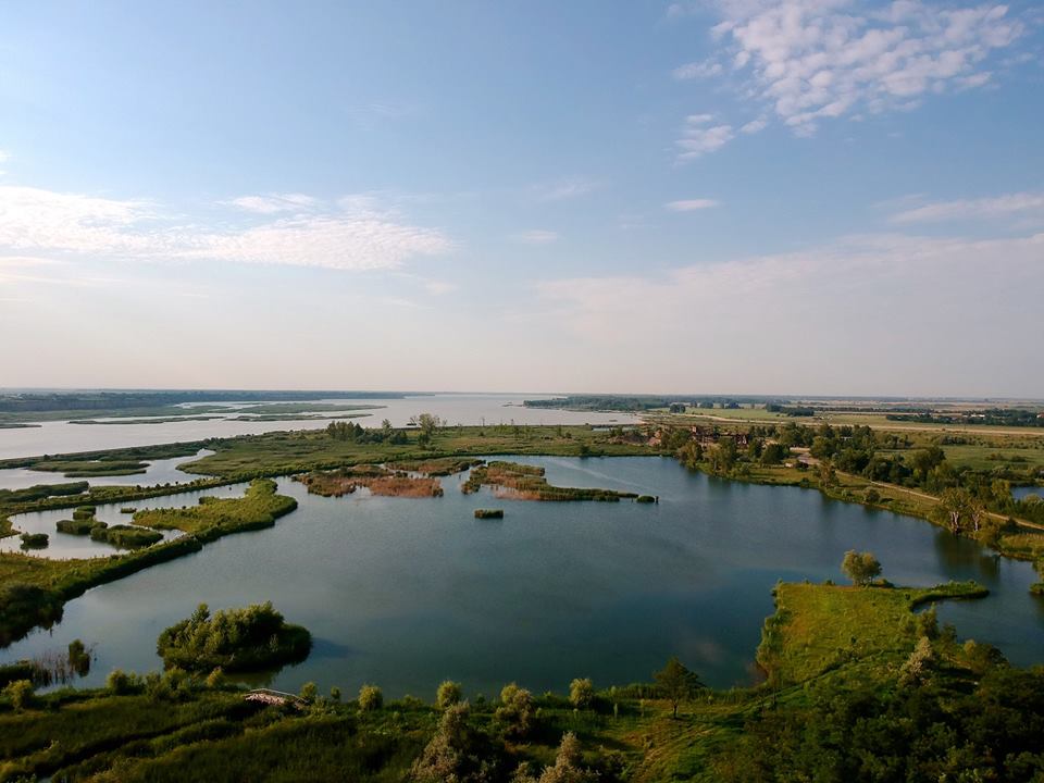 Lesser-known Romania: Largest resort in the country opens on 82 ...