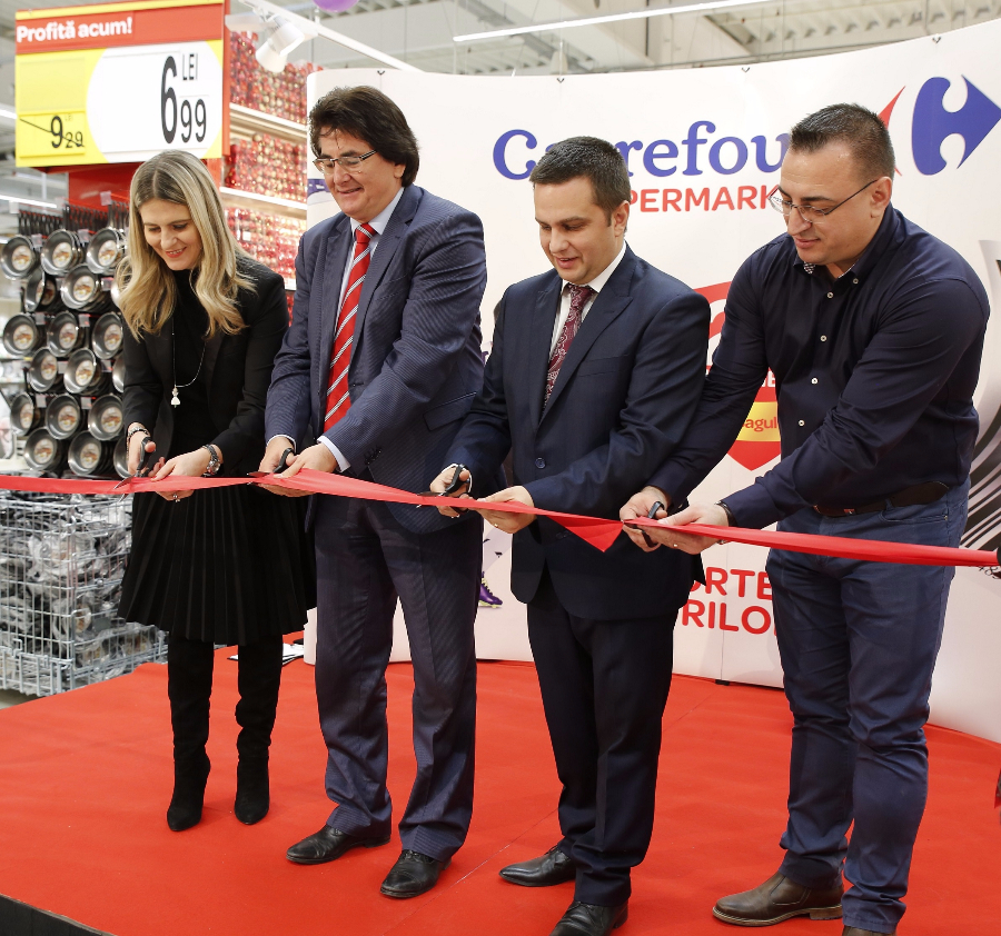 Carrefour Romania opens its first hypermarket in Timisoara | Romania ...