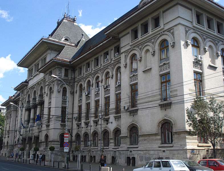Tourists will be able to visit Bucharest City Hall building | Romania ...