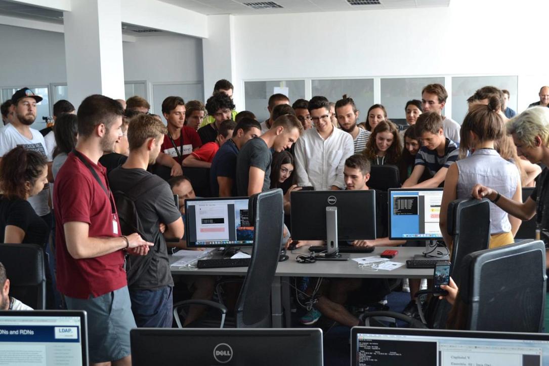 French group supports first free coding school in Bucharest | Romania Insider