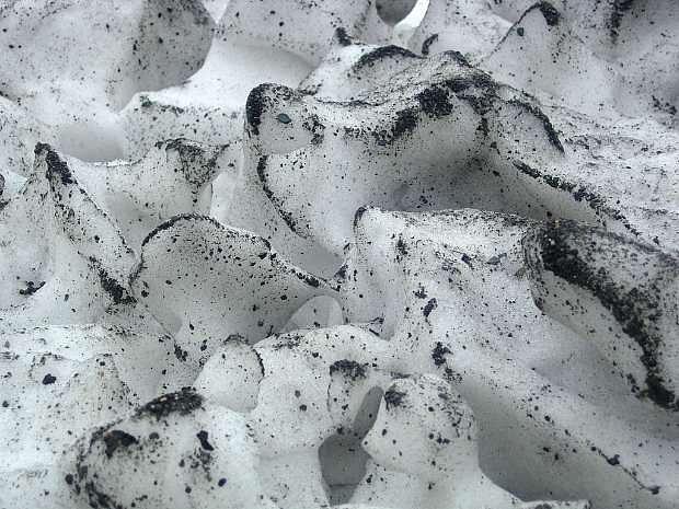 Comment: Black snow or why you should avoid Bucharest after snowstorms ...