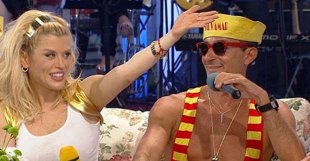 Romanian song: Mamaia anthem by Loredana feat Cabron, Alex Velea ...