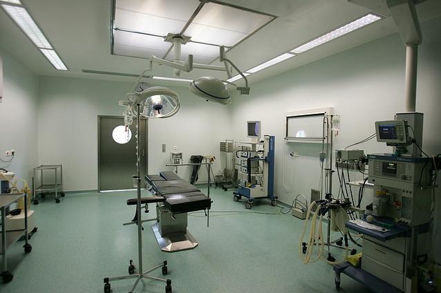 Two doctors and patient electrocuted during surgery in Romanian ...