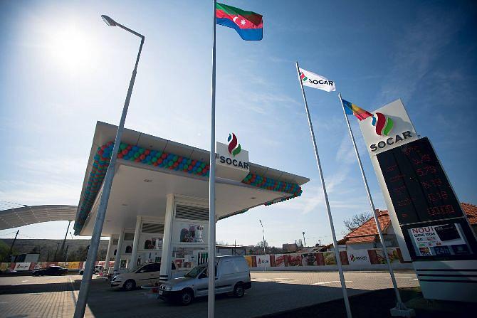 SOCAR to open 12 new fuel stations in Romania by end-2015 | Romania Insider