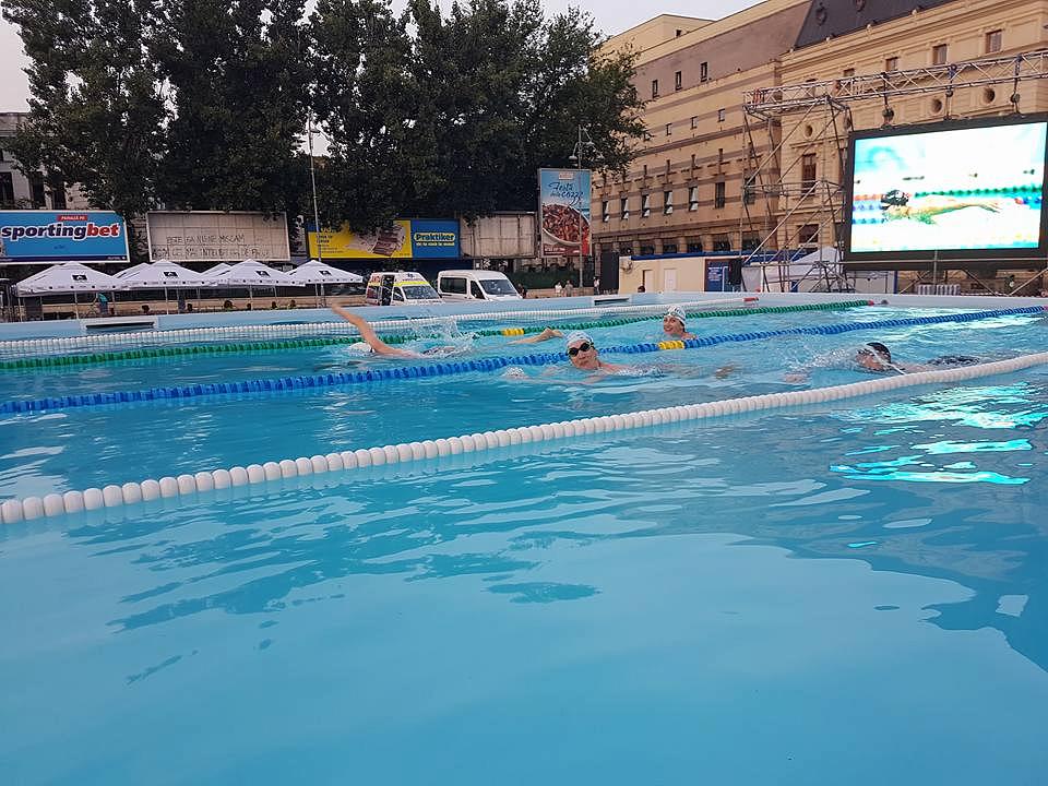 Swimming pool installed in downtown Bucharest | Romania Insider