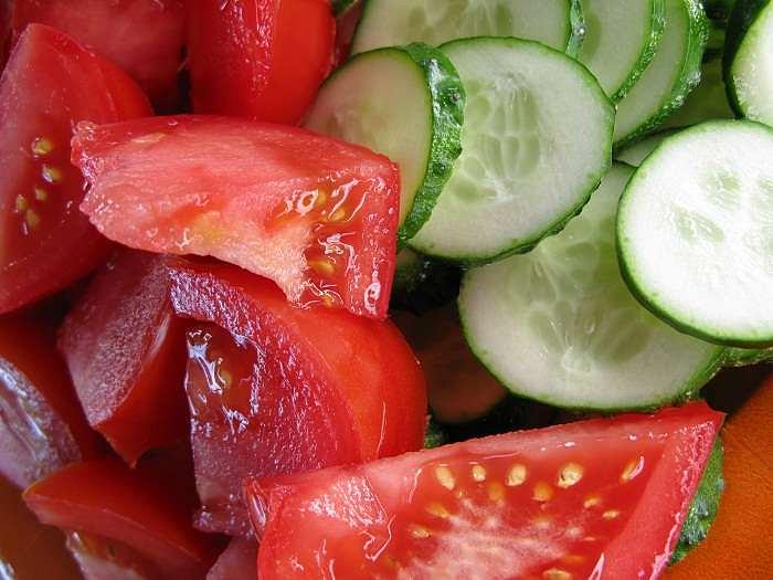 Tomatoes, cucumbers bring half of turnover for Romanian producers ...