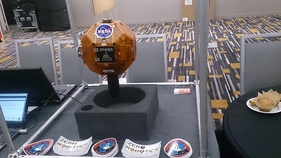 Romanian teams reach the final of international robotics competition to ...