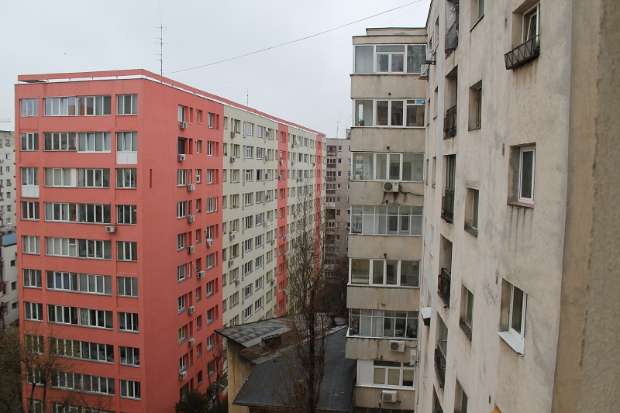 Top 10 survival rules in a Bucharest block of flats | Romania Insider