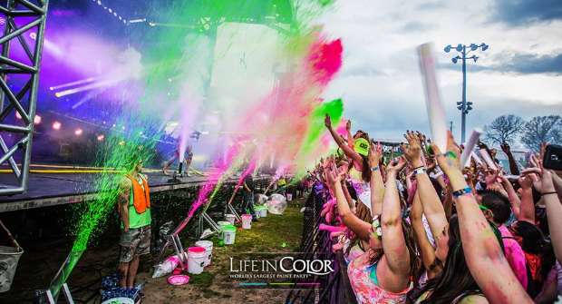 World’s largest paint party Life in Color comes to Romania this summer ...