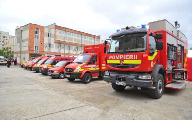 Romania tries to renew its stock of old fire trucks and ambulances ...