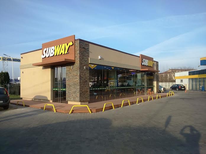 Subway opens its first restaurant in an OMV Petrom gas station in ...