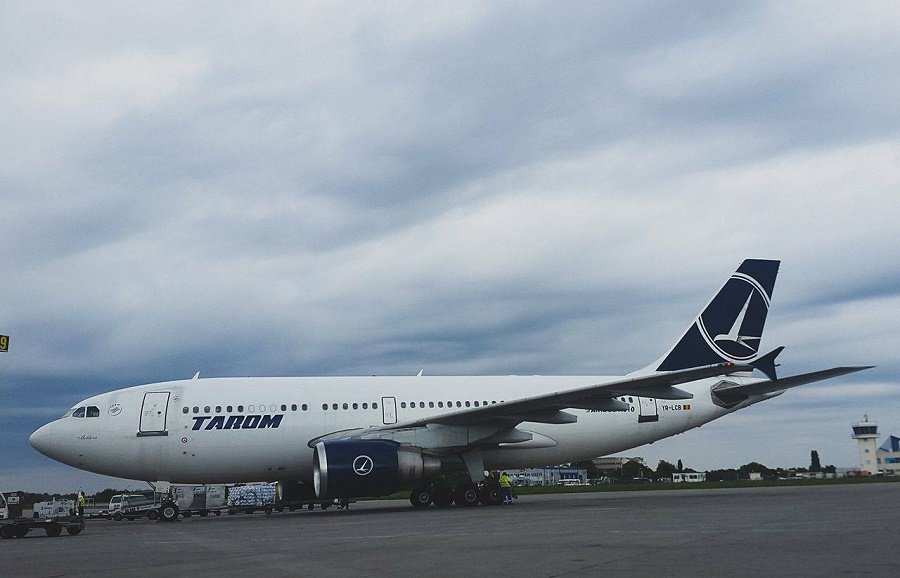 Another day, another problem for Romanian airline Tarom | Romania Insider