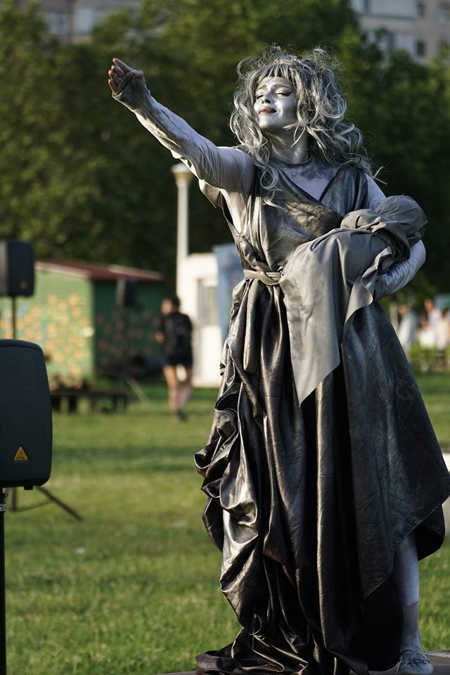 Living statues festival takes place in four Bucharest locations ...