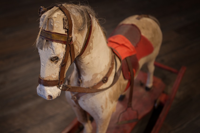 100-year-old toys on display at Dino Parc in Romania | Romania Insider